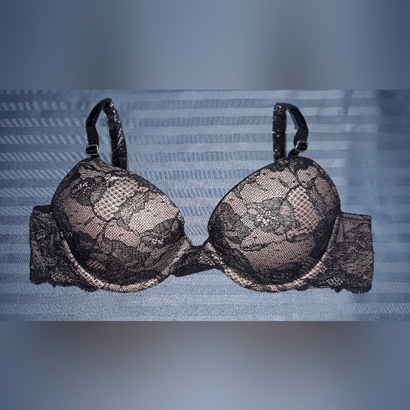 PINK Victoria's Secret | Intimates & Sleepwear | 36b Victorias Secret ...